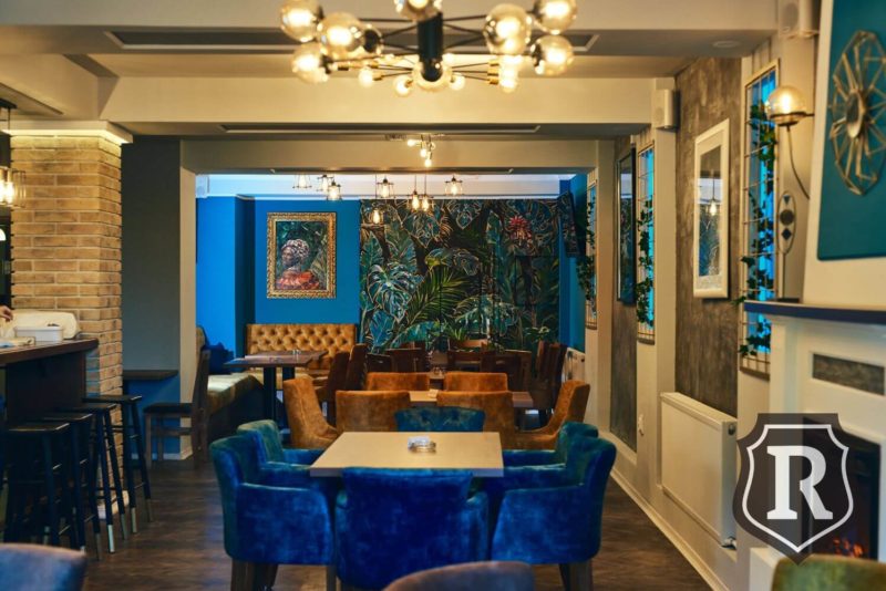 Restoran Rustik Bar - Prijatan ambijent u centru Kaća